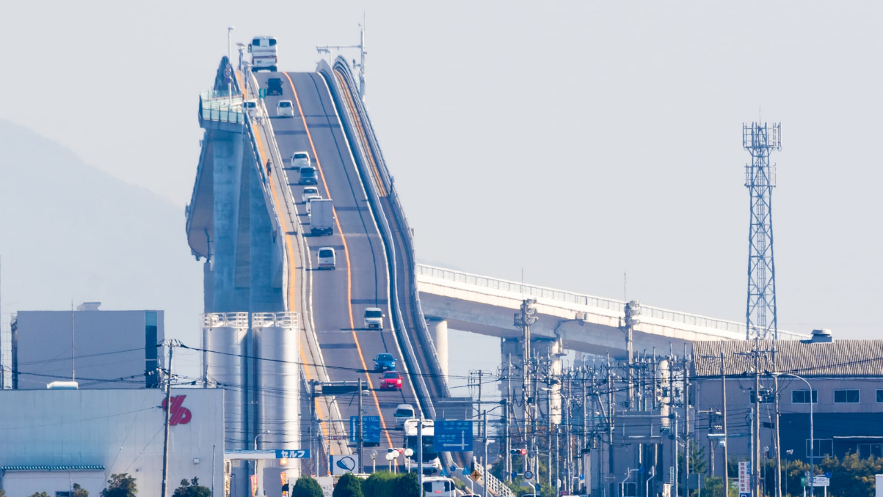 Ascending the Eshima Ohashi Bridge: Thrill in the Sky Along Nakaumi Lake
